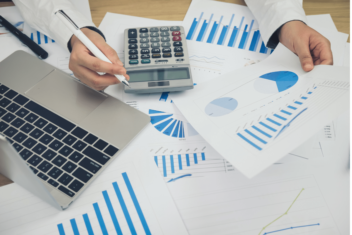 Asmeniniai finansai artėjant sunkmečiui: ar verta pulti į kraštutinumus ...